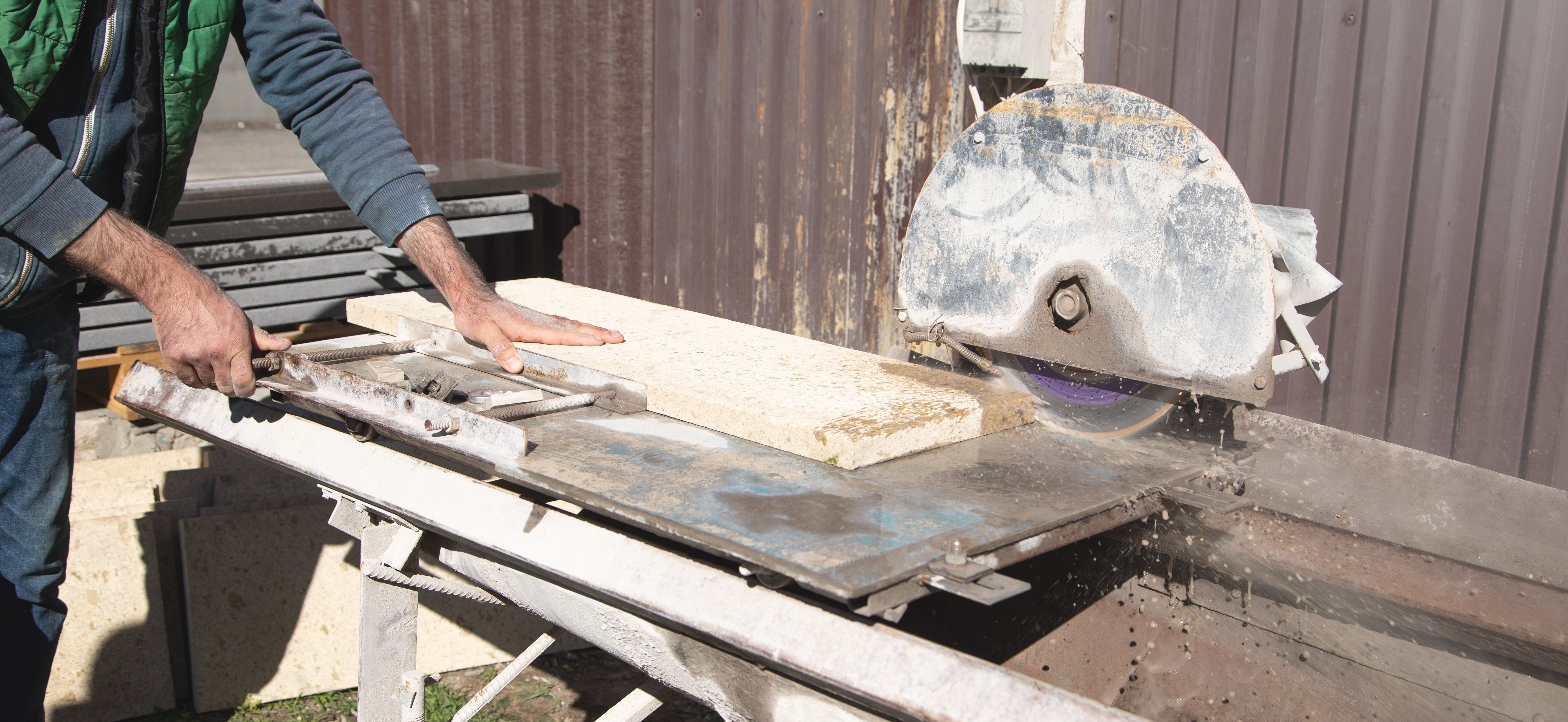 The 5 advantages of a waterless and dustless tile saw. The future of ...