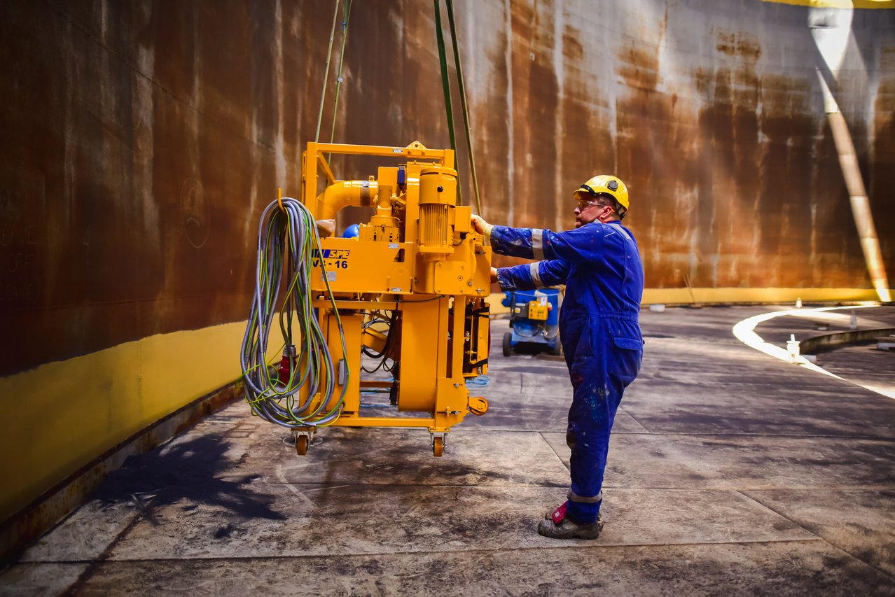 What is a Vertical Shot Blaster?